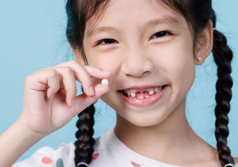 6 Simple Tips to Help Your Child Heal from a Tooth Extraction